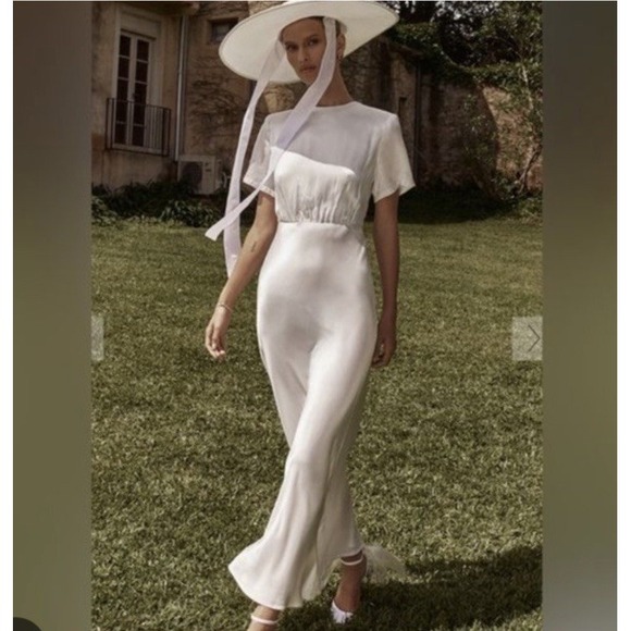 DISSH | Dresses | Dissh Anabelle Pearl Satin Midi Dress Women 4 Short ...